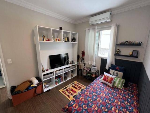 Casa com 4 dormitórios à venda, 180 m² por R$ 1.900.000 Alphaville Santana de Parnaíba/SP