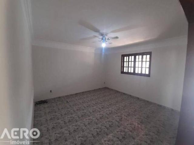 Casa com 4 dormitórios à venda, 180 m² por R$ 490.000 Vila Cardia Bauru/SP