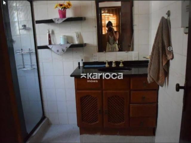 Casa com 4 dormitórios à venda, 180 m² por R$ 700.000 Rua Hilton Gosling Taquara Rio de Janeir