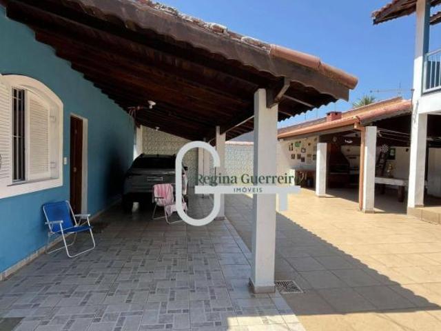 Casa com 4 dormitórios à venda, 180 m² por R$ 790.000,00 Centro Peruíbe/SP
