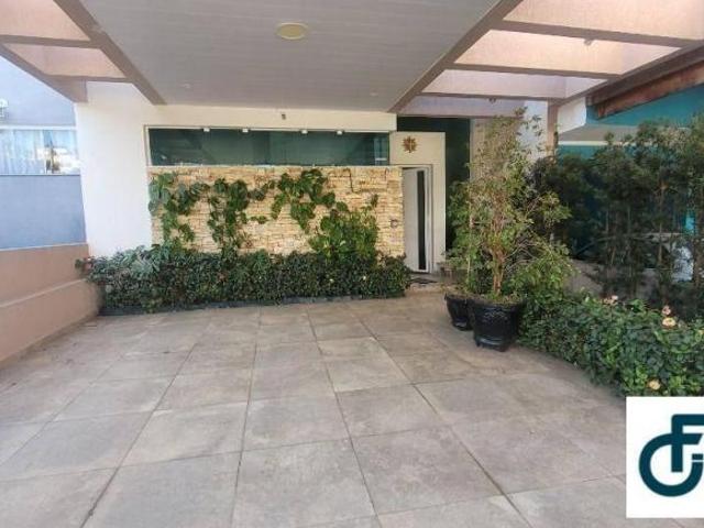 Casa com 4 dormitórios à venda, 180 m² por R$ 890.000,00 Horto Florestal I Sorocaba/SP