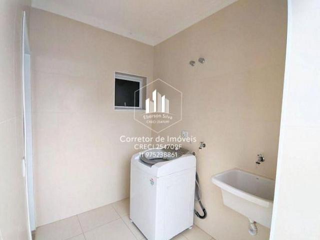 Casa com 4 dormitórios à venda, 180 m² por R$ 990.000,00