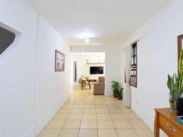 Casa com 4 dormitórios à venda, 180 m² Partenon Porto Alegre/RS