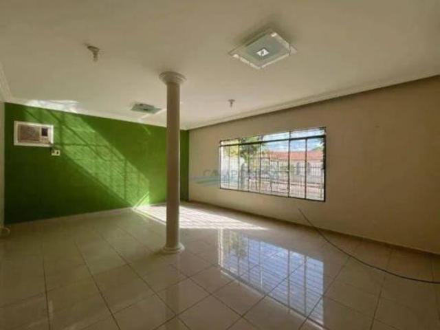 Casa com 4 dormitórios à venda, 183 m² por R$ 750.000,00 Califórnia Londrina/PR