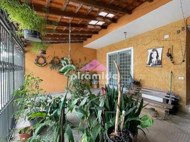 Casa com 4 dormitórios à venda, 195 m² por R$ 680.000,00 Jardim Satélite São José dos Campos/SP