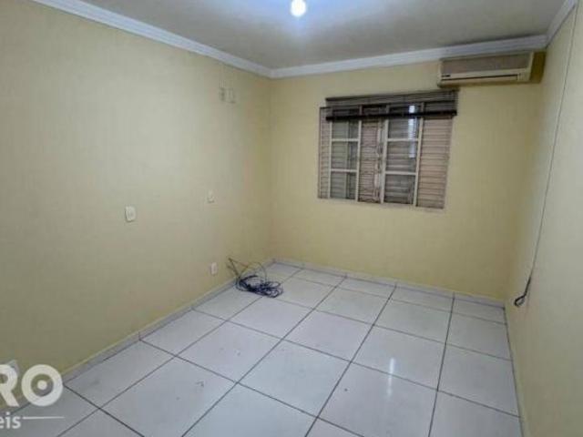 Casa com 4 dormitórios à venda, 236 m² por R$ 810.000,00 Estoril Centreville Bauru/SP