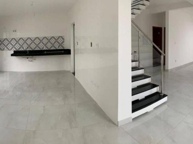 Casa com 4 dormitórios à venda, 191 m² por R$ 899.000,00 Aeroporto Juiz de Fora/MG