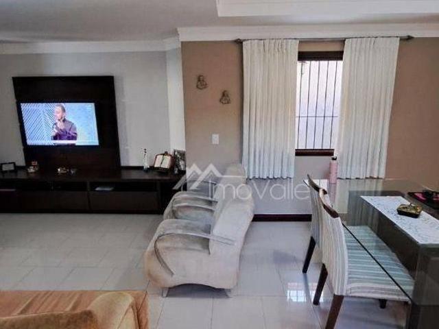Casa com 4 dormitórios à venda, 207 m² por R$ 1.900.000,00 Urbanova São José dos Campos/SP