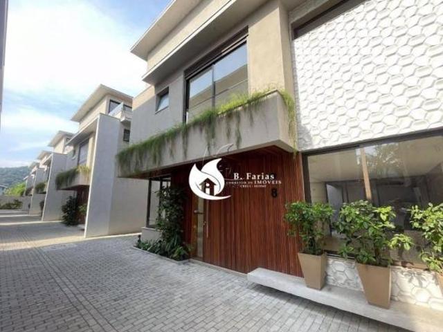 Casa com 4 dormitórios à venda, 200 m² por R$ 3.000.000,00 Juquehy São Sebastião/SP