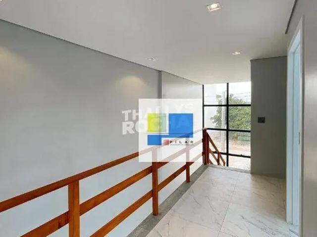 Casa com 4 dormitórios à venda, 200 m² por R$ 1.600.000,00 Centro Aquiraz/CE