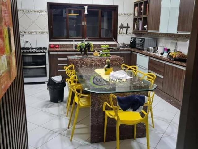 Casa com 4 dormitórios à venda, 200 m² por R$ 2.300.000,00 Jardim Altos de Santana II Jacareí/SP