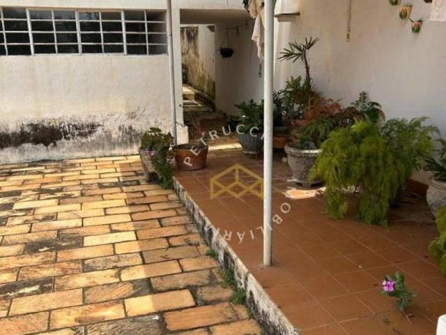 Casa com 4 dormitórios à venda, 200 m² por R$ 350.000,00 Centro Araras/SP
