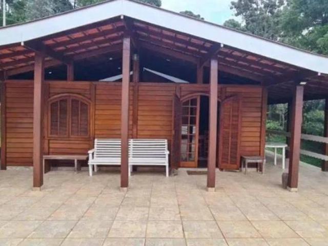 Casa com 4 dormitórios à venda, 200 m² por R$ 745.000 Jardim Primavera Campos do Jordão/SP