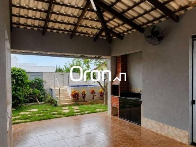 Casa com 4 dormitórios à venda, 200 m² por R$ 850.000,00 Jardim Veneza Senador Canedo/GO