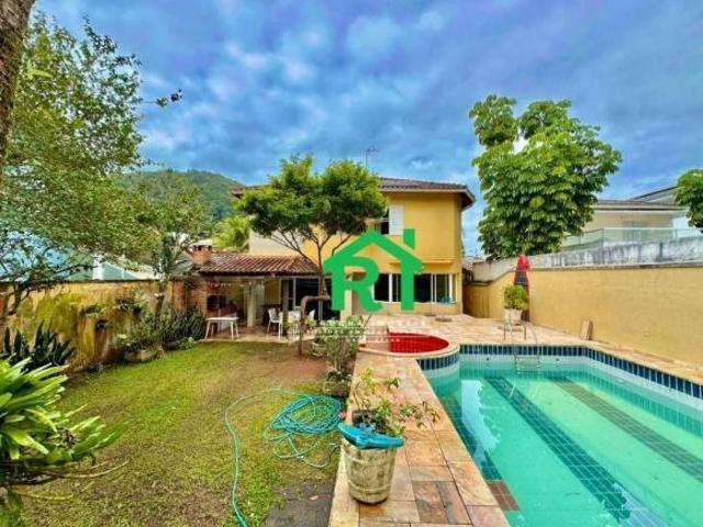 Casa com 4 dormitórios à venda, 202 m² por R$ 4.000.000 Balneário Praia do Pernambuco Guarujá/SP
