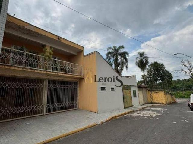 Casa com 4 dormitórios à venda, 203 m² por R$ 470.000,00 Centro Salto/SP