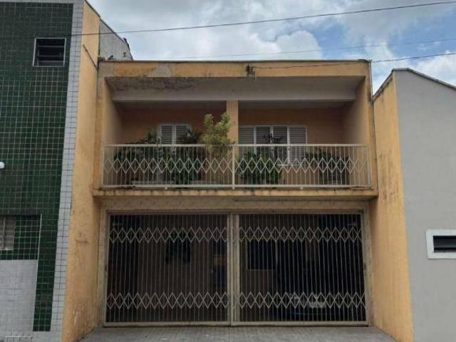 Casa com 4 dormitórios à venda, 203 m² por R$ 470.000,00 Centro Salto/SP