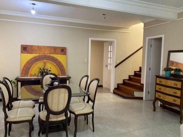 Casa com 4 dormitórios à venda, 215 m² por R$ 1.800.000,00 Urbanova São José dos Campos/SP