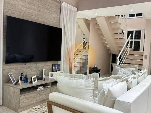 Casa com 4 dormitórios à venda, 215 m² por R$ 2.290.000,00 Suru Santana de Parnaíba/SP