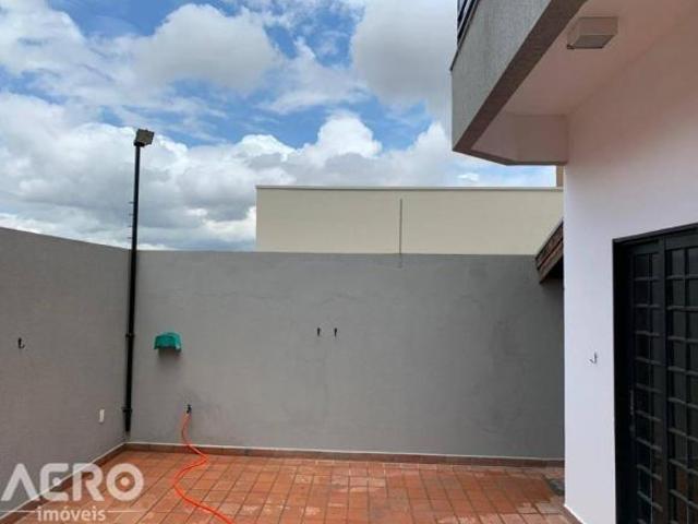 Casa com 4 dormitórios à venda, 215 m² por R$ 630.000,00 Vila Lemos Bauru/SP