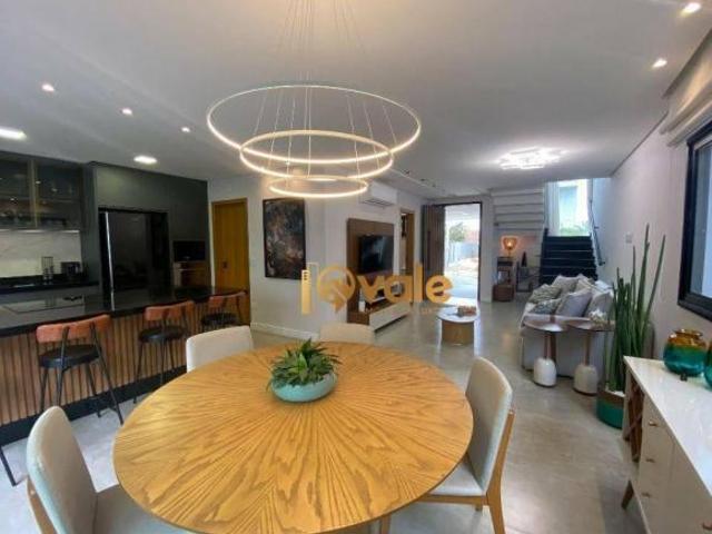 Casa com 4 dormitórios à venda, 215 m²,Urbanova, SJCampos/SP