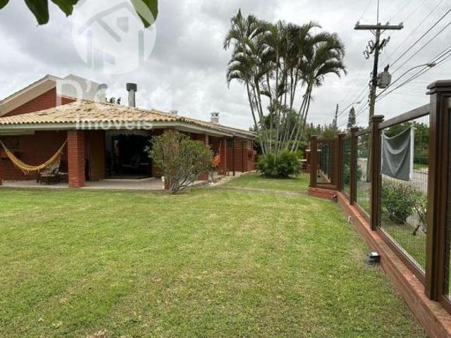 Casa com 4 dormitórios à venda, 210 m² por R$ 1.580.000,00 Atlântida Xangri lá/RS