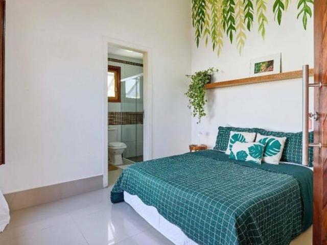 Casa com 4 dormitórios à venda, 210 m² por R$ 1.600.000 Horto Florestal Ubatuba/SP