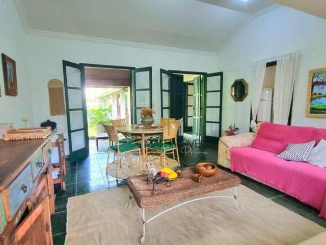 Casa com 4 dormitórios à venda, 210 m² por R$ 945.000,00 Praia do Pernambuco Guarujá/SP