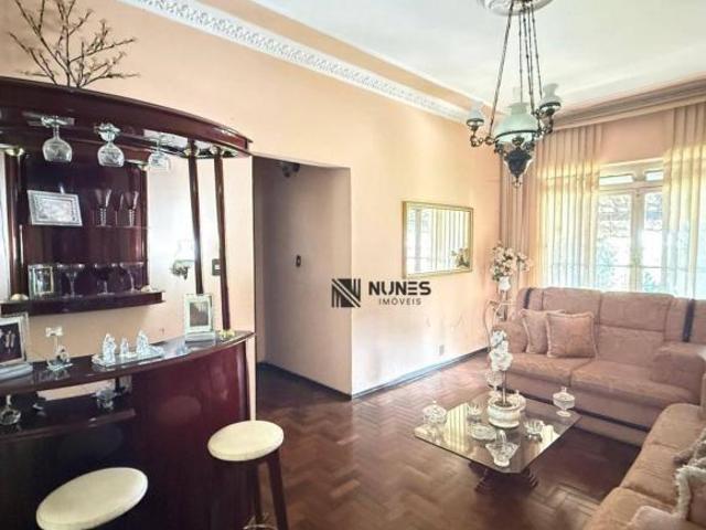 Casa com 4 dormitórios à venda, 213 m² por R$ 820.000 São Bernardo Juiz de Fora/MG