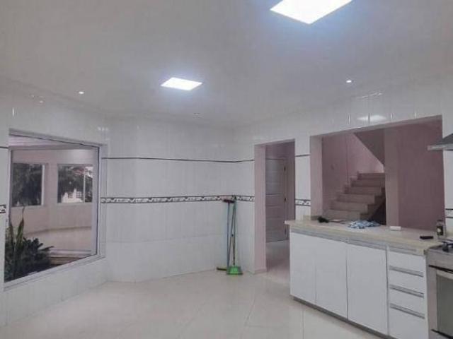 Casa com 4 dormitórios à venda, 220 m² por R$ 1.800.000,00 Condomínio Arujá Ville Arujá/SP