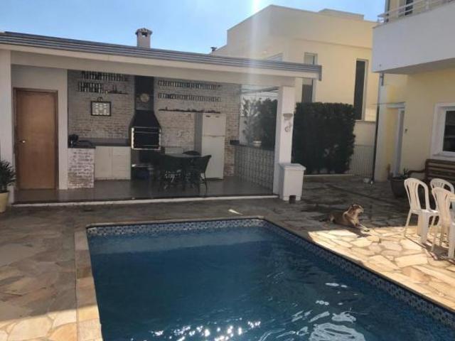 Casa com 4 dormitórios à venda, 220 m² por R$ 1.800.000,00 Condomínio Madre Maria Villac Valinho
