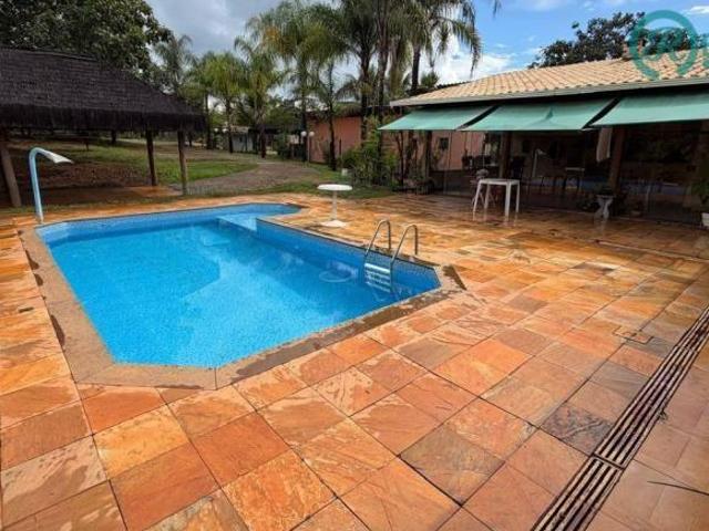 Casa com 4 dormitórios à venda, 220 m² por R$ 690.000,00 Condomínio Aldeia da Jaguara Jaboticatu