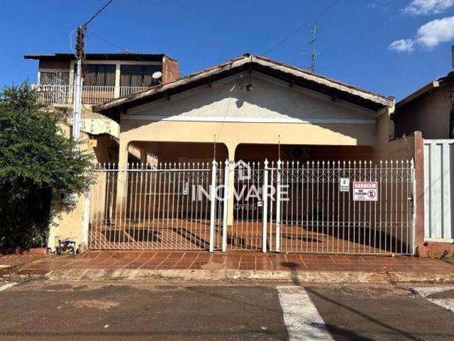 Casa com 4 dormitórios à venda, 222 m² por R$ 450.000,00 Setor Central Itumbiara/GO