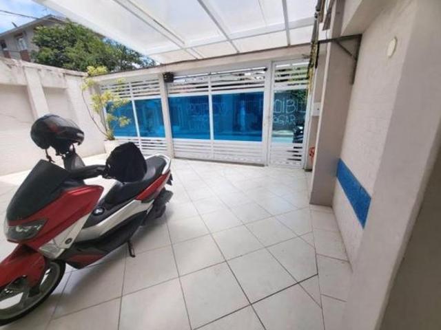 Casa com 4 dormitórios à venda, 235 m² por R$ 1.500.000,00 Ponta da Praia Santos/SP