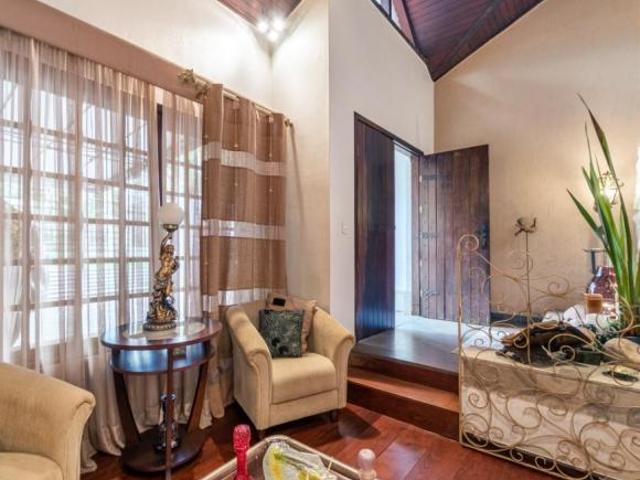 Casa com 4 dormitórios à venda, 236 m² Boa Vista Curitiba/PR