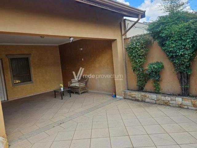 Casa com 4 dormitórios à venda, 236 m² por R$ 915.000,00 Taquaral Campinas/S