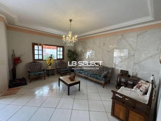 Casa com 4 dormitórios à venda, 237 m² por R$ 1.000.000,00 Cidade Jardim Uberlândia/MG