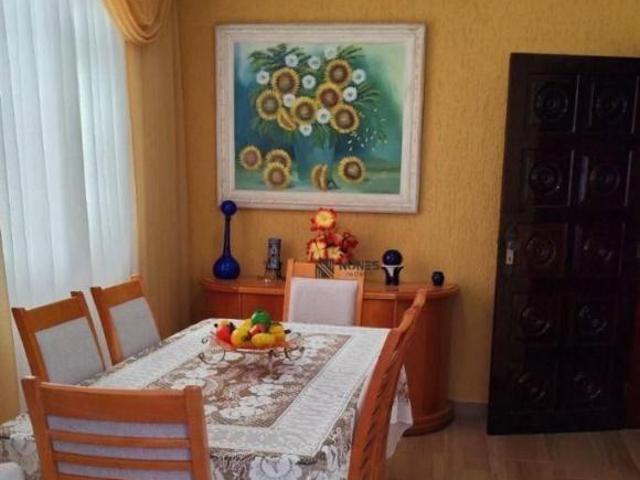 Casa com 4 dormitórios à venda, 238 m² por R$ 860.000 Santa Cecília Juiz de Fora/MG