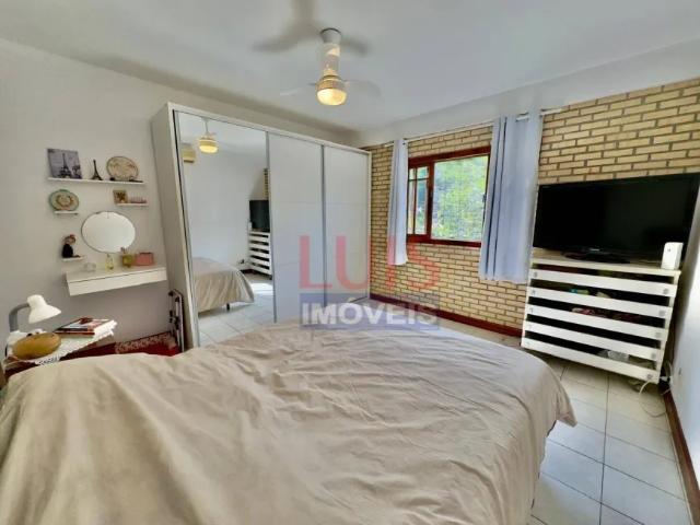Casa com 4 dormitórios à venda, 230 m² por R$ 1.200.000,00 Itaipu Niterói/RJ