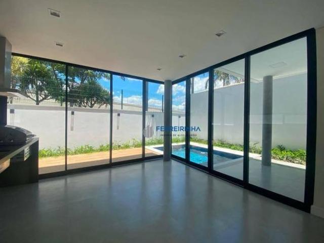 Casa com 4 dormitórios à venda, 244 m² por R$ 2.400.000,00 Urbanova São José dos Campos/SP