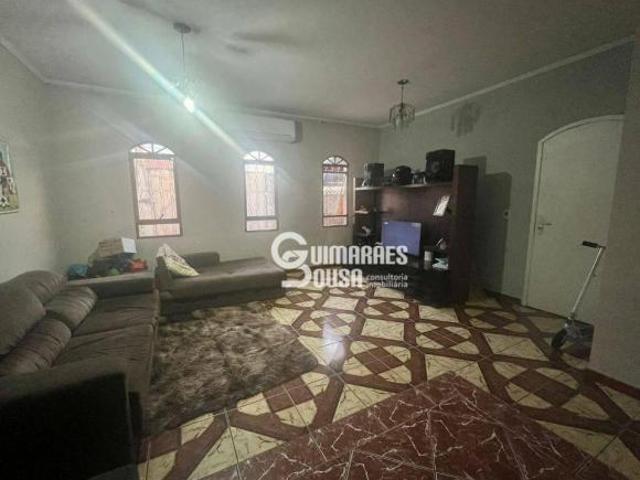 Casa com 4 dormitórios à venda, 244 m² por R$ 900.000,00 Jundiaí Mirim Jundiaí/SP