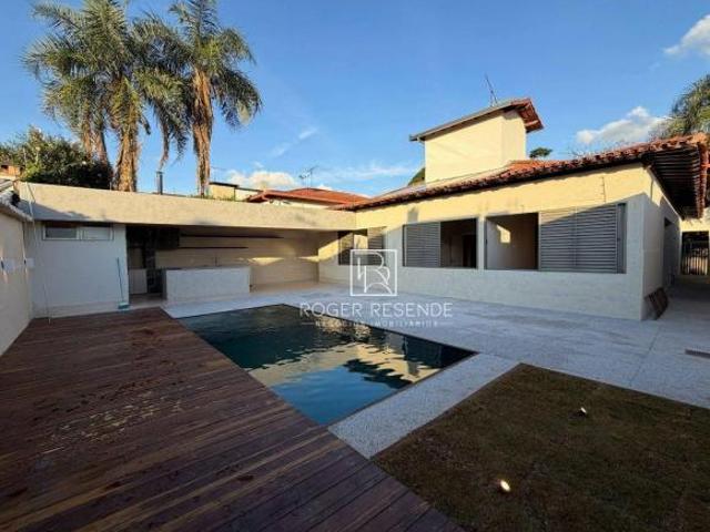Casa com 4 dormitórios à venda, 245 m² por R$ 1.750.000,00 Guarujá Betim/MG