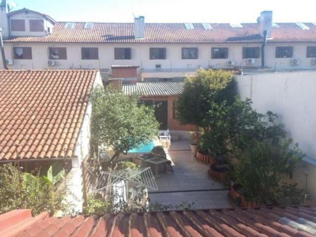 Casa com 4 dormitórios à venda, 245 m² por R$ 880.000,00 Cavalhada Porto Ale