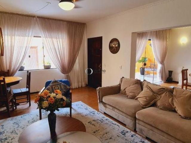 Casa com 4 dormitórios à venda, 240 m² por R$ 1.600.000 Enseada