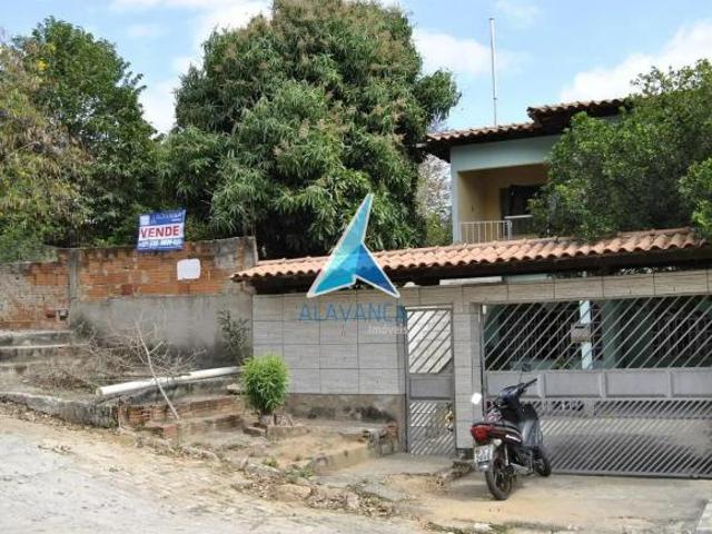 Casa com 4 dormitórios à venda, 240 m² por R$ 500.000,00 Parque das Aroeiras Governador Valadare