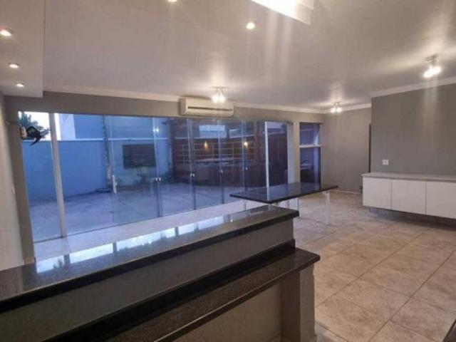 Casa com 4 dormitórios à venda, 243 m² por R$ 1.500.000,00 Condominio Parque Varvito Itu/SP