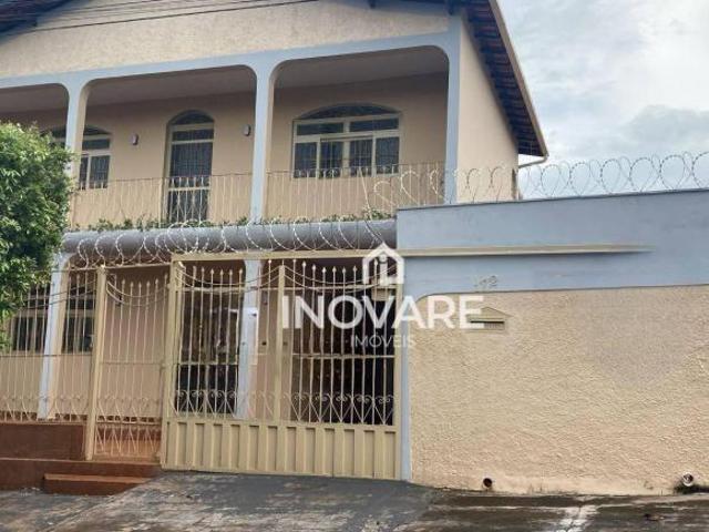 Casa com 4 dormitórios à venda, 254 m² por R$ 1.000.000,00 Setor Social Itumbiara/GO