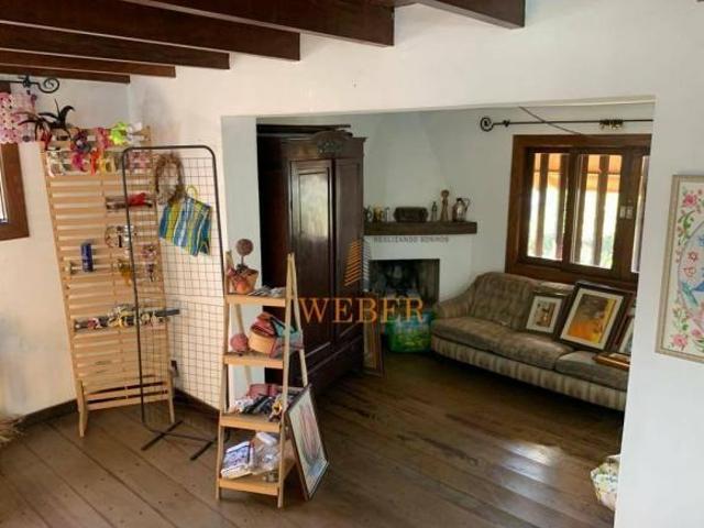 Casa com 4 dormitórios à venda, 254 m² por R$ 999.900,00 Vila Carmem Embu das Artes/SP