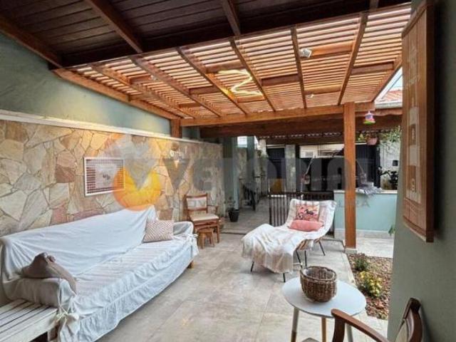 Casa com 4 dormitórios à venda, 255 m² por R$ 1.750.000 Sumaré Caraguatatuba/SP