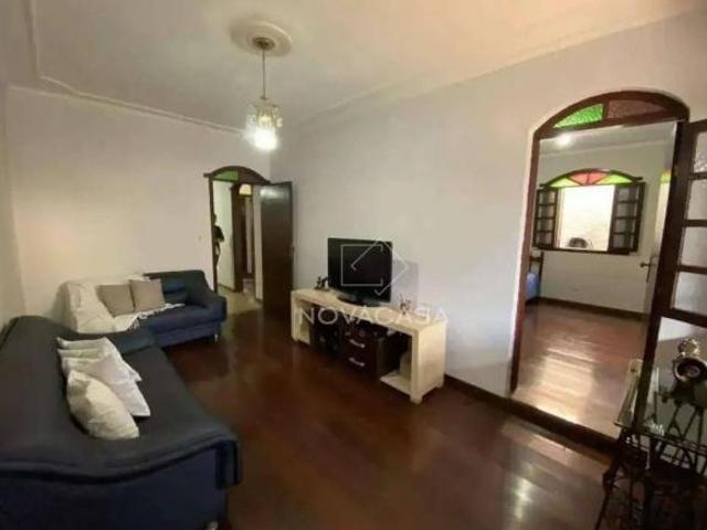 Casa com 4 dormitórios à venda, 255 m² por R$ 850.000,00 Santa Mônica Belo Horizonte/MG